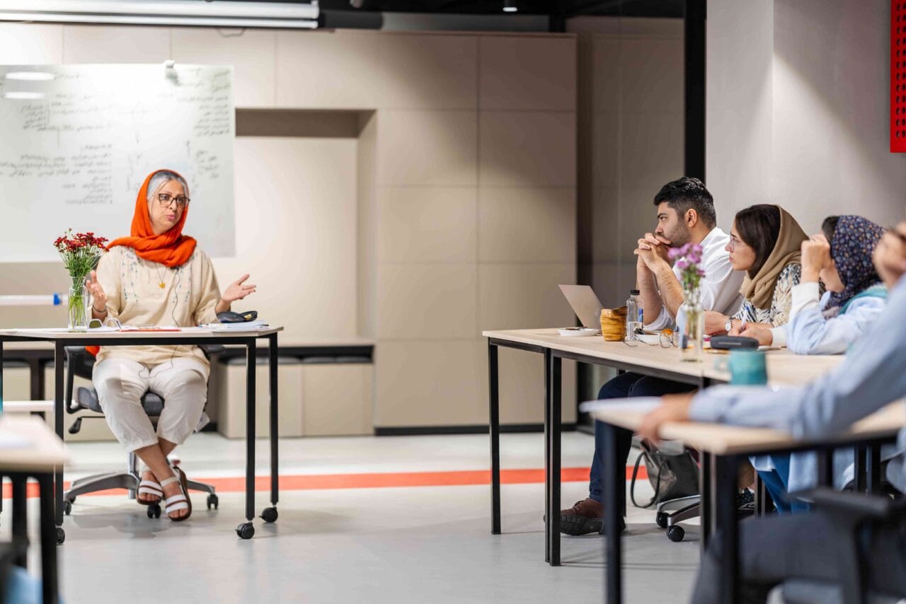 گروه کارآفرینی فراتر | یک گام فراتر